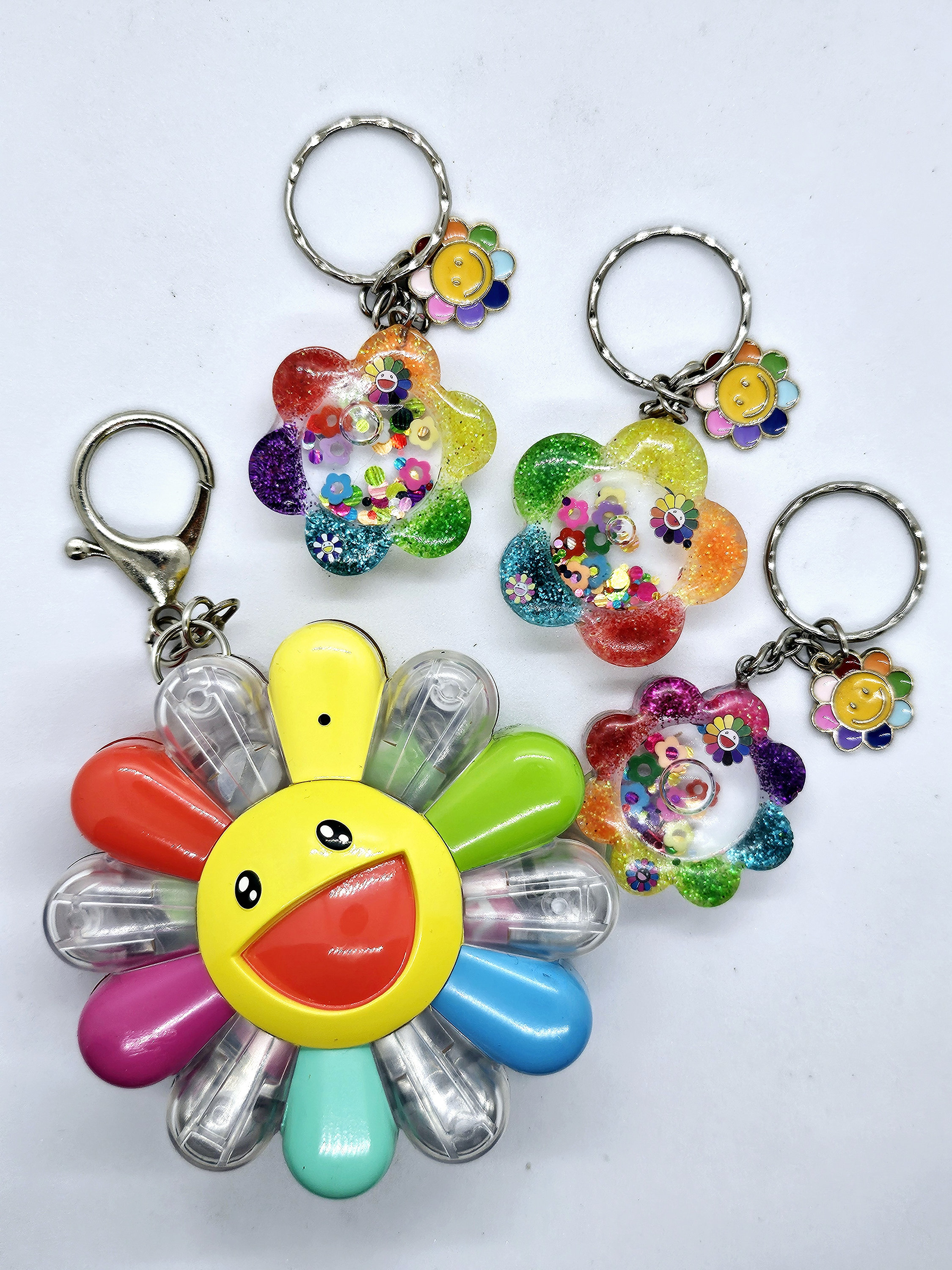 Smiley Flower Liquid Shaker Keychain, Cute Glitter Resin Keyring, Bag ...