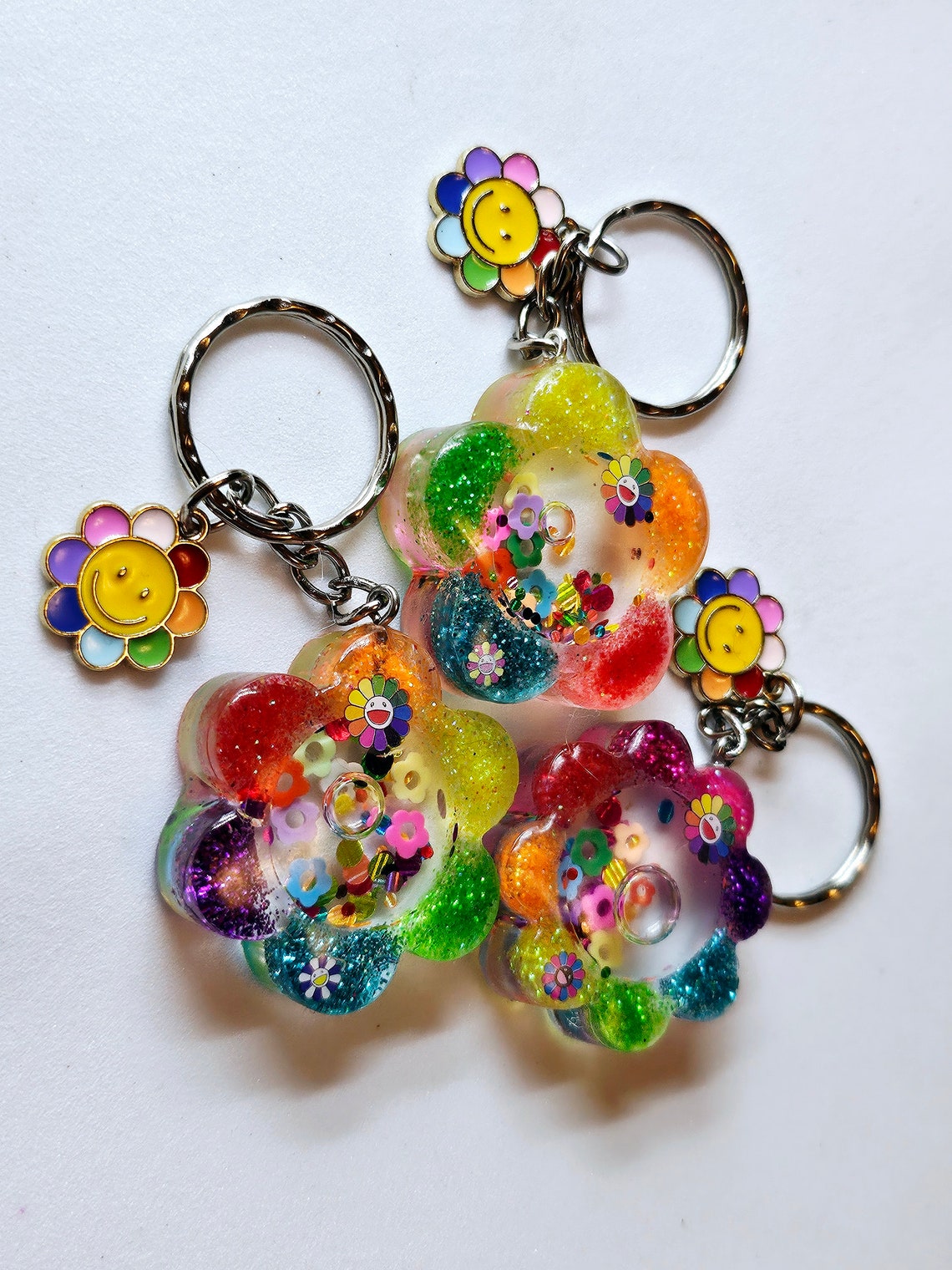 Smiley Flower Liquid Shaker Keychain, Cute Glitter Resin Keyring, Bag ...