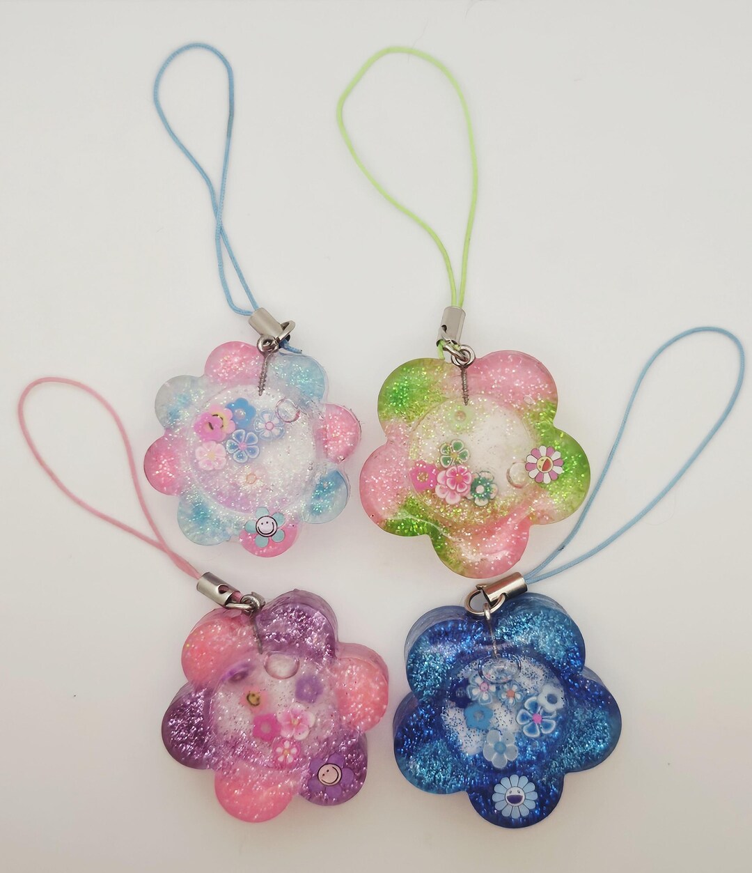 Custom Flower Liquid Shaker Charm, Cute Glitter Resin Charm, Phone ...