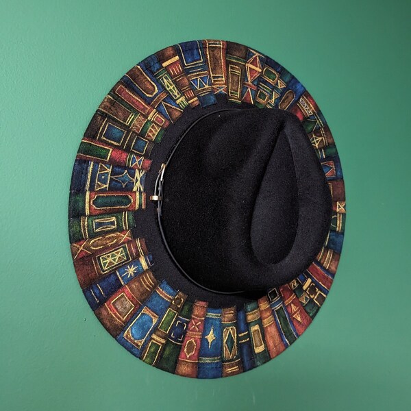 Bookworm Gifts - 60+ Gift Ideas for 2024