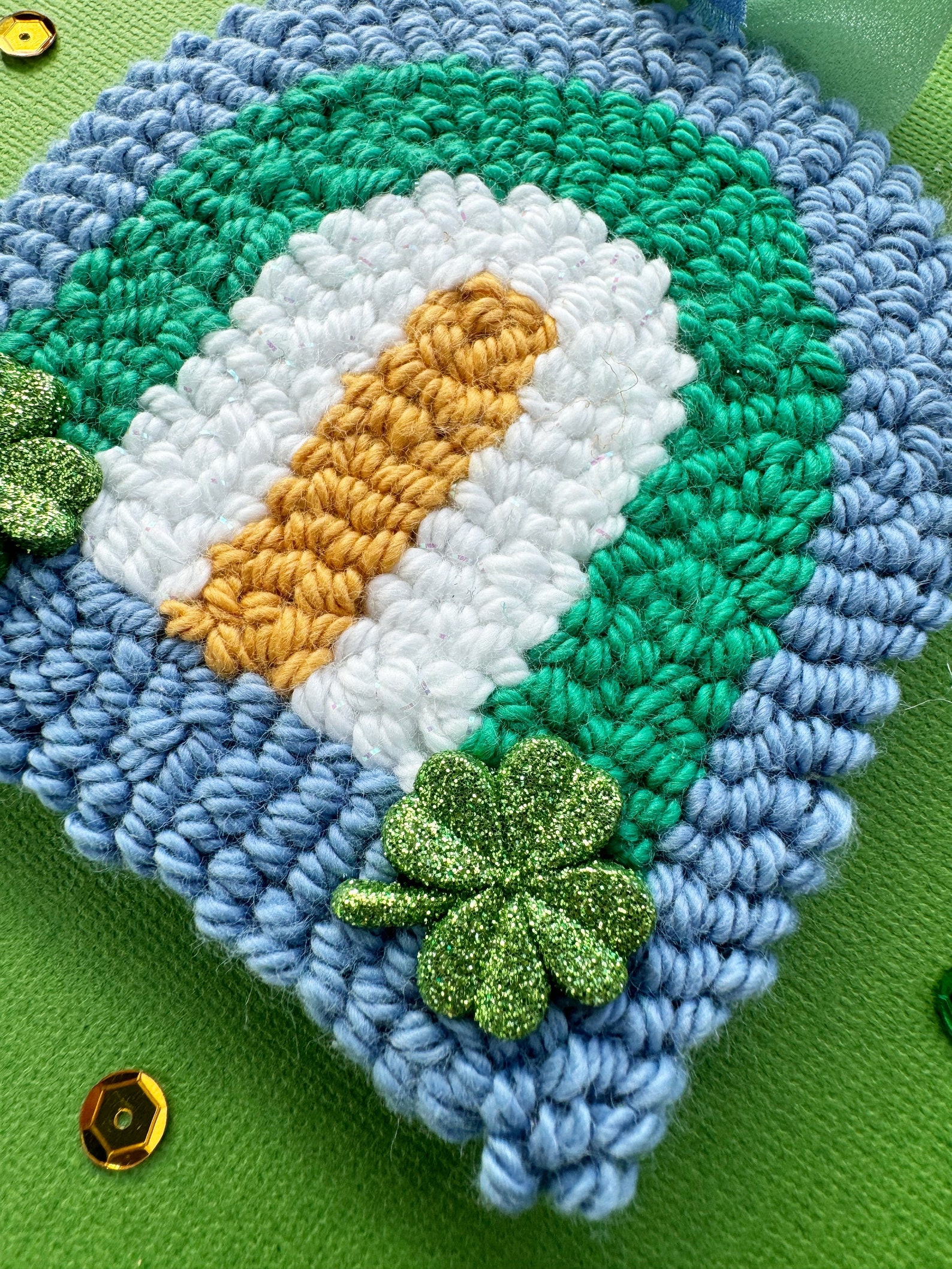 Lucky Rainbow Wall Hanging/punch Needle Rainbow/shamrock/pretty Rainbow ...
