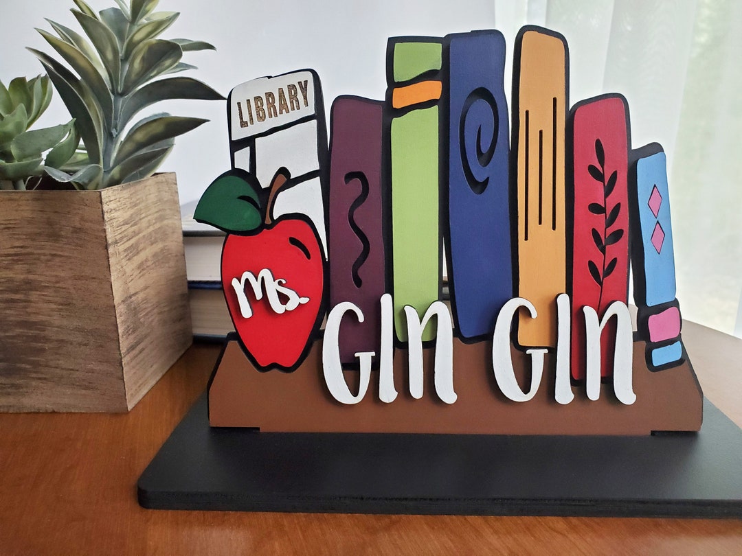Personalized Librarian Name Plate, Librarian Gifts, Personalized Desk ...