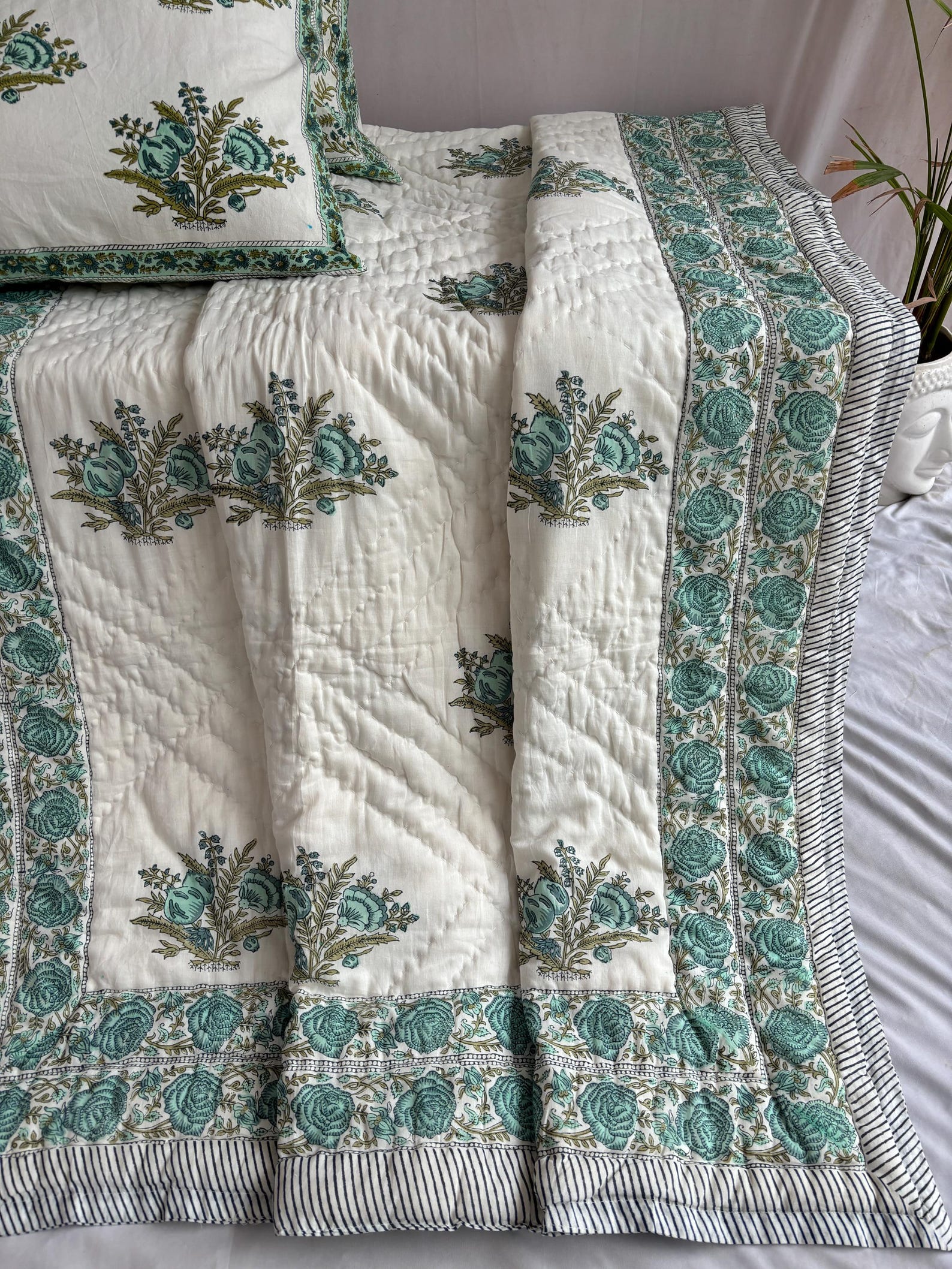 Hand Block Printed Quilt Queen Quilt Indian Kantha Quilt Indian Bedspread Block Print Fabric ...