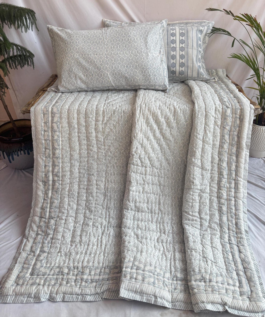 Floral Block Print Quilt, Queen Size Quilted Blanket, 100% Cotton ...