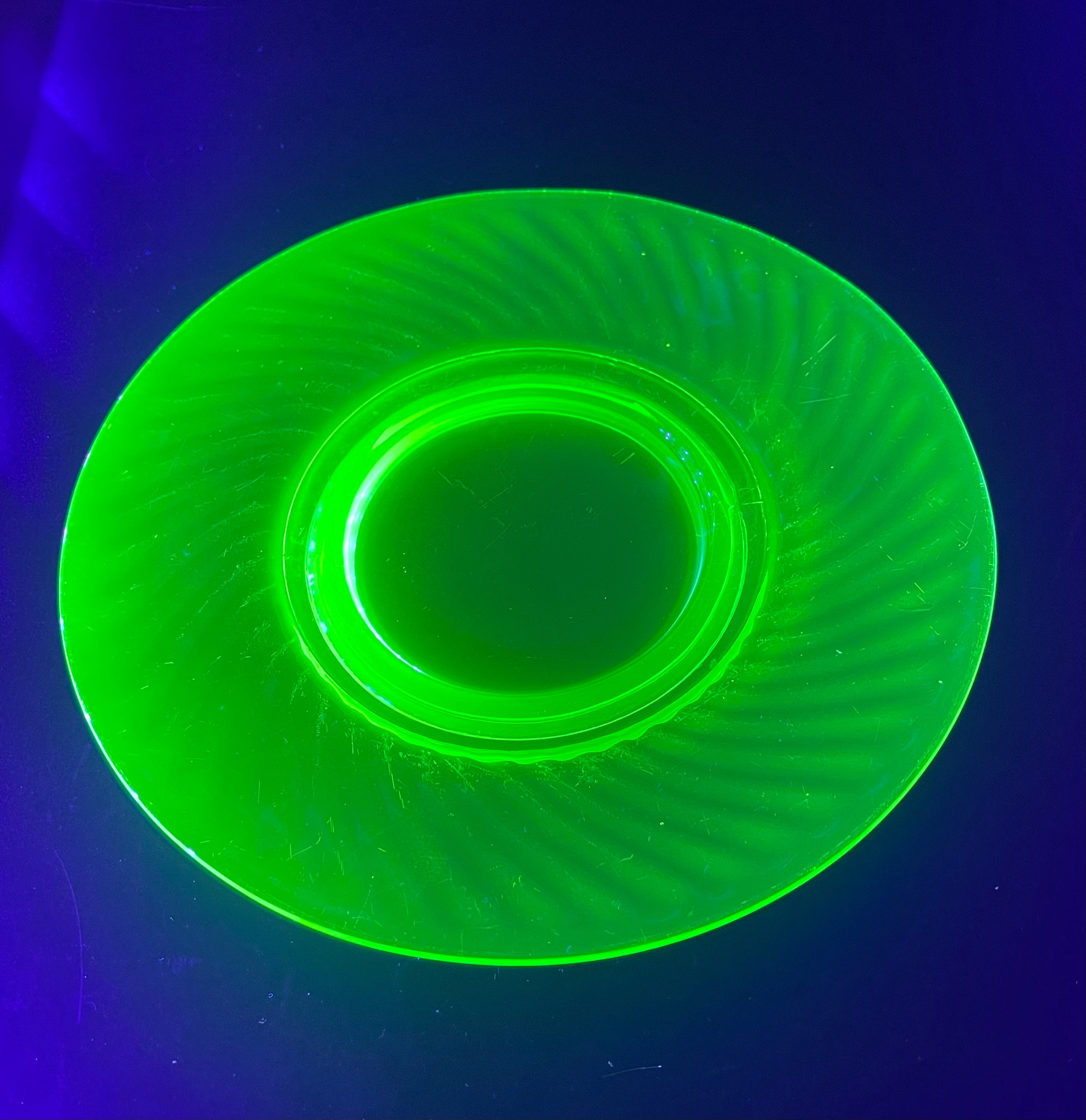Glowing Uranium Optic Swirl Depression Glass 8 Plate - Etsy