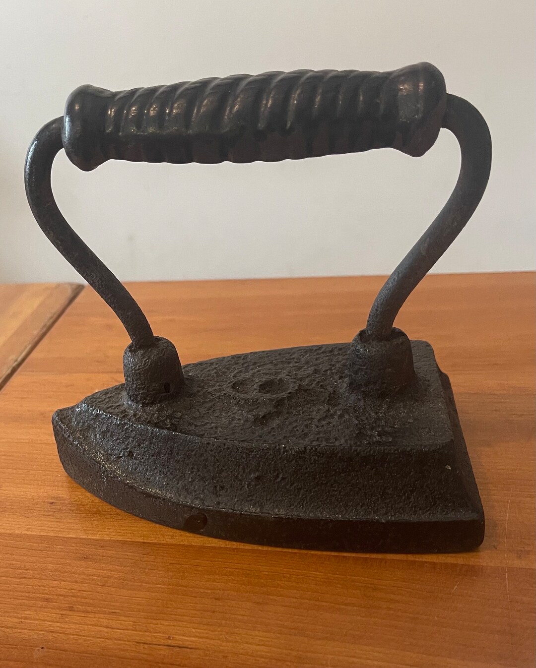 6 Lb. Antique Cast Flat Iron Sad Iron - Etsy