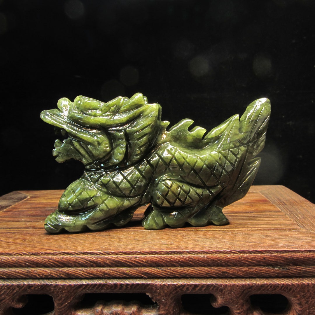 Nephrite Stone Carved Jade Dragon Sculpture Dragon Statue, Natural ...