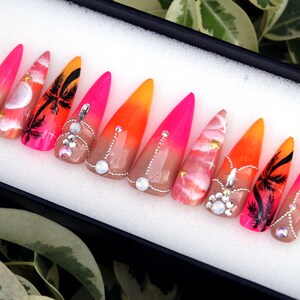 Coconut Tree Press on Nails, Rainbow Floral Glue on Nails, Crystal ...