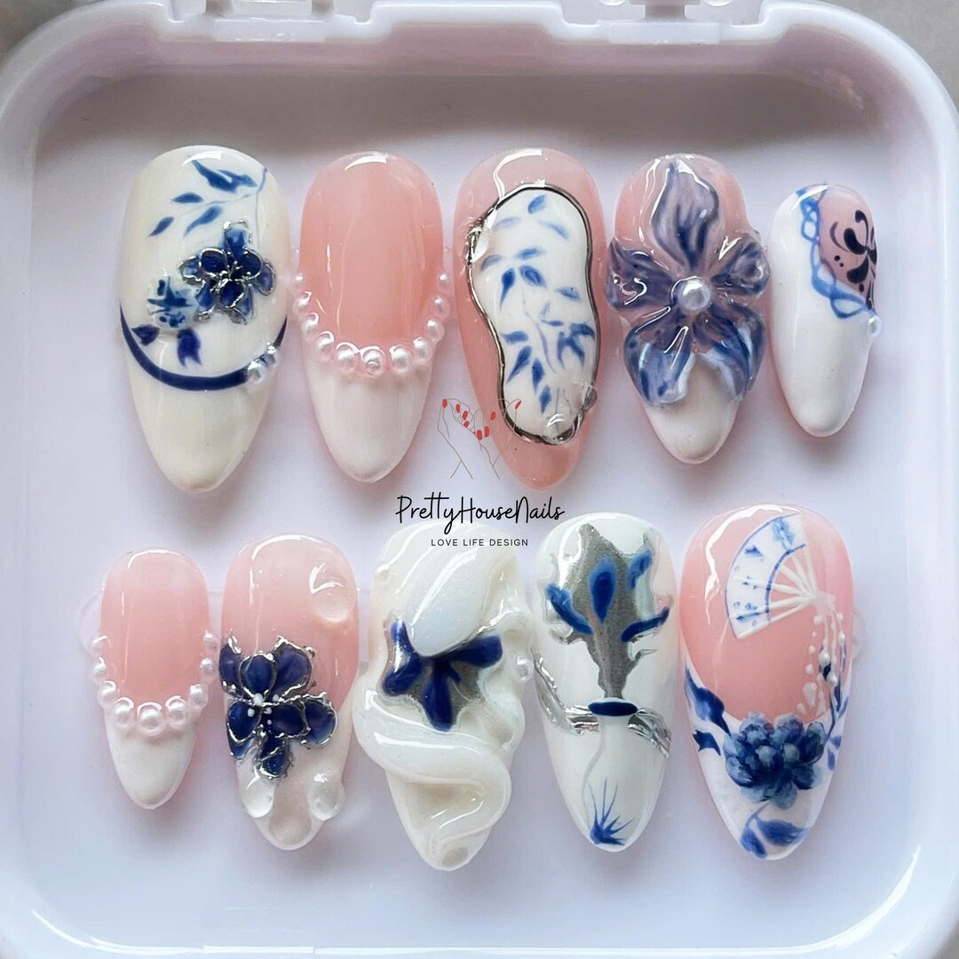 Handcrafted White Snake & Pearl Nail Set, Unique Snake-inspired Press ...