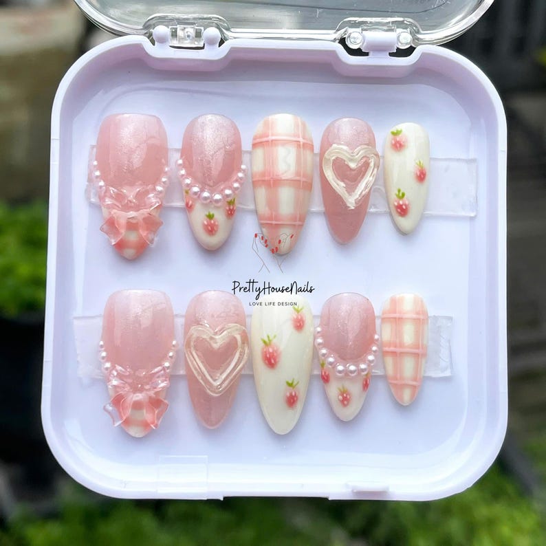 Dreamy Heart Press on Nails, Almond Nail Set With Strawberry Design ...