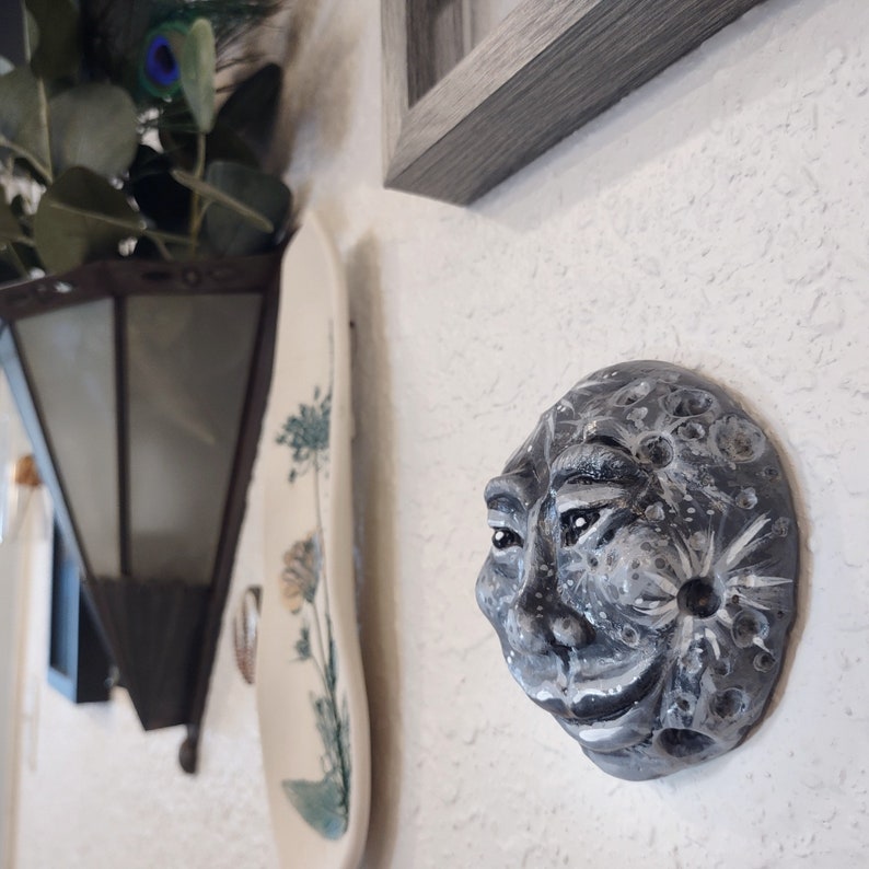 Full Moon Face Wall Decor, Grey Man in the Moon Hanging Sculpture ...