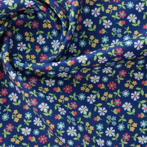 Small Print Fabric, Tiny Floral Fabric, Flower Cotton Fabric, Quilting ...