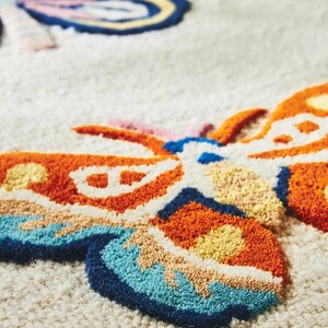 Woolen Premium Handmade Modern Butterfly Style Rug Hand Tufted Loop Cut ...