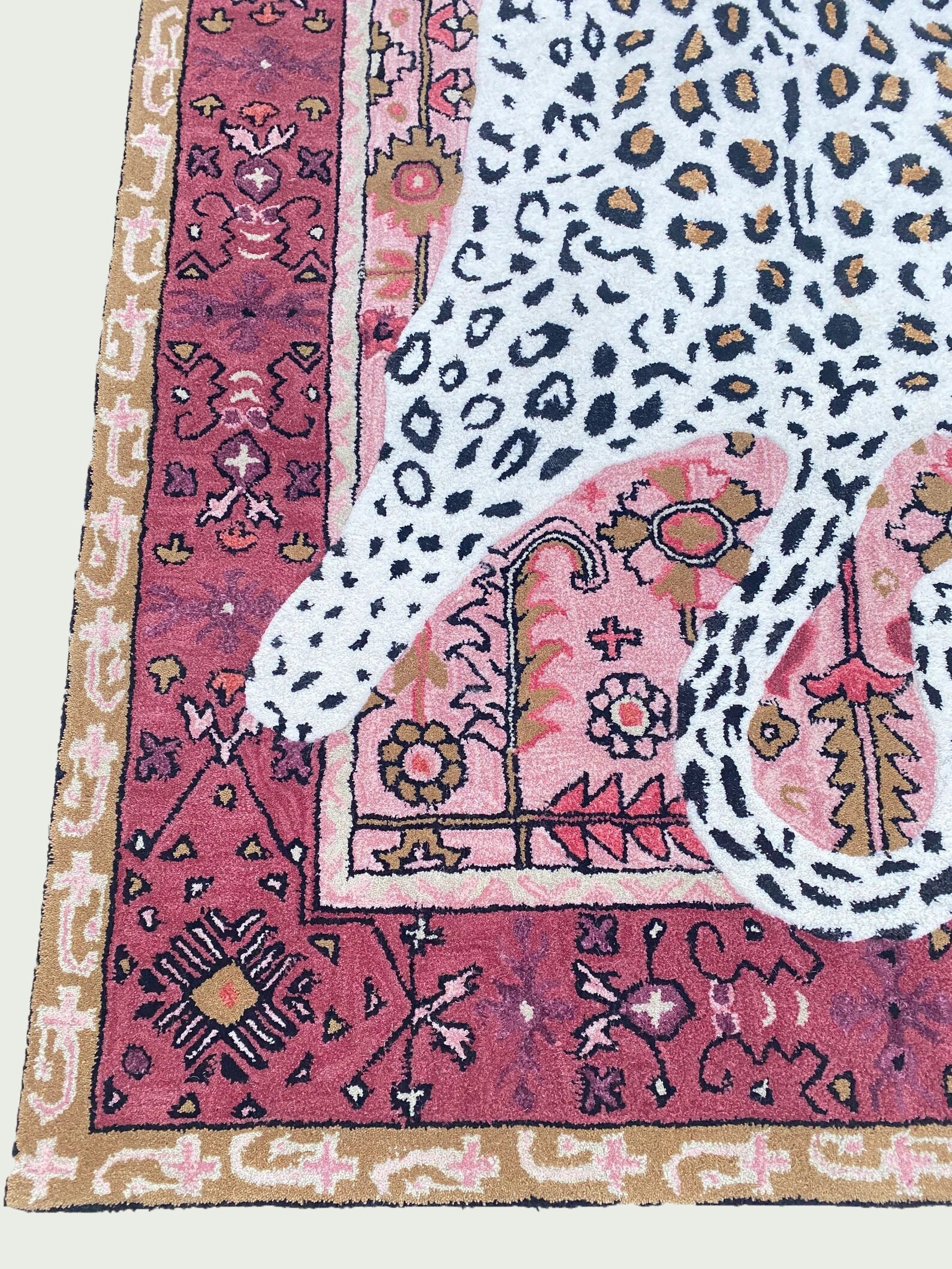 Hand Tufted Pink Purple Octivia Leopard Area Rug Wool Area Rug White ...