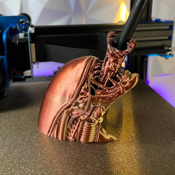Alien Xenomorph Pen Holder - Etsy