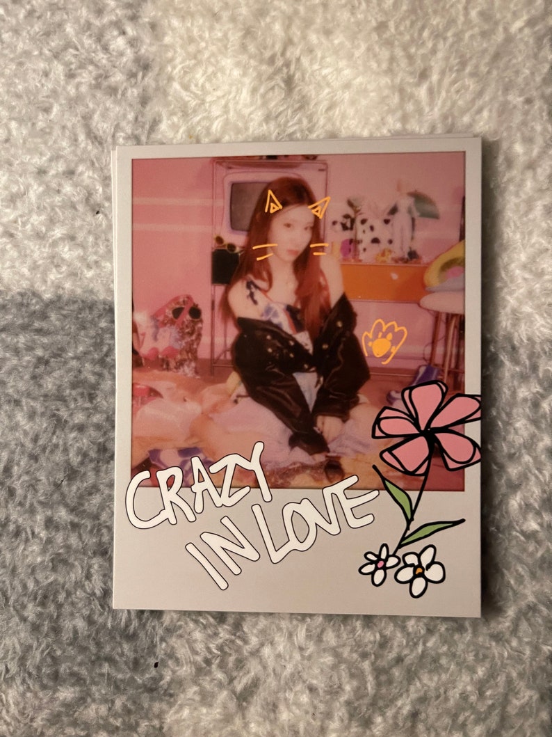 ITZY Crazy in Love Official Polaroids - Etsy