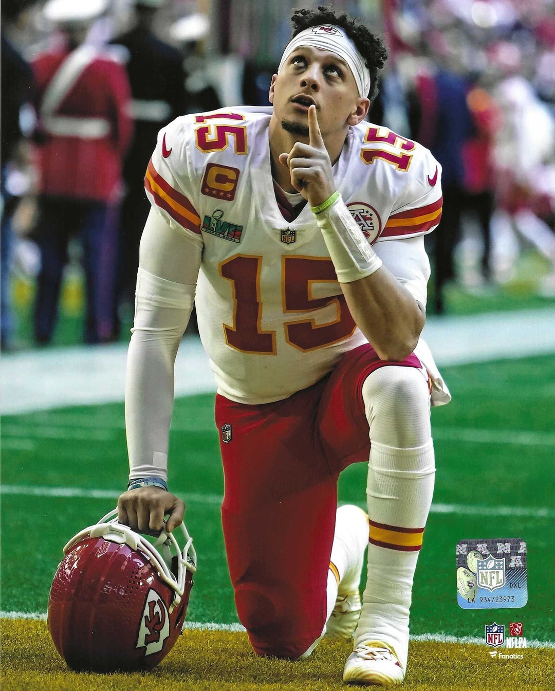 Kansas City Chiefs Patrick Mahomes Preparing for Super Bowl 57 8x10 ...