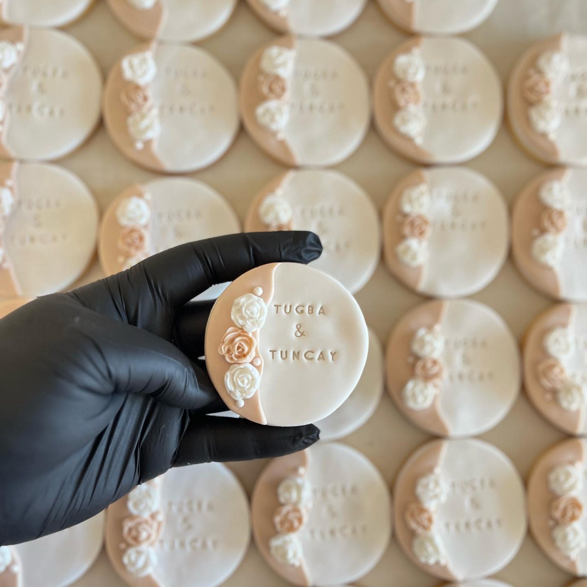 25 Pcs Cookies , Engagement Biscuitsengagement Cookieswedding ...