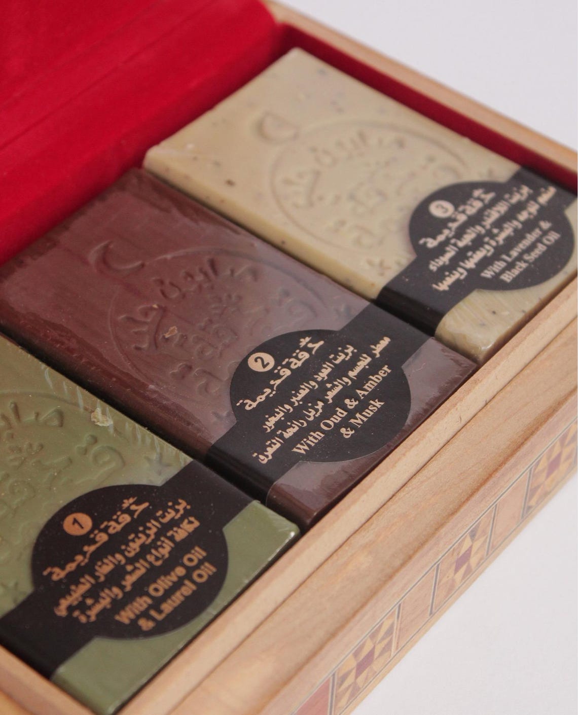 Aleppo Soap Bar and Handmade Mosaic Inlay Storage Box Laurel, Oud and ...