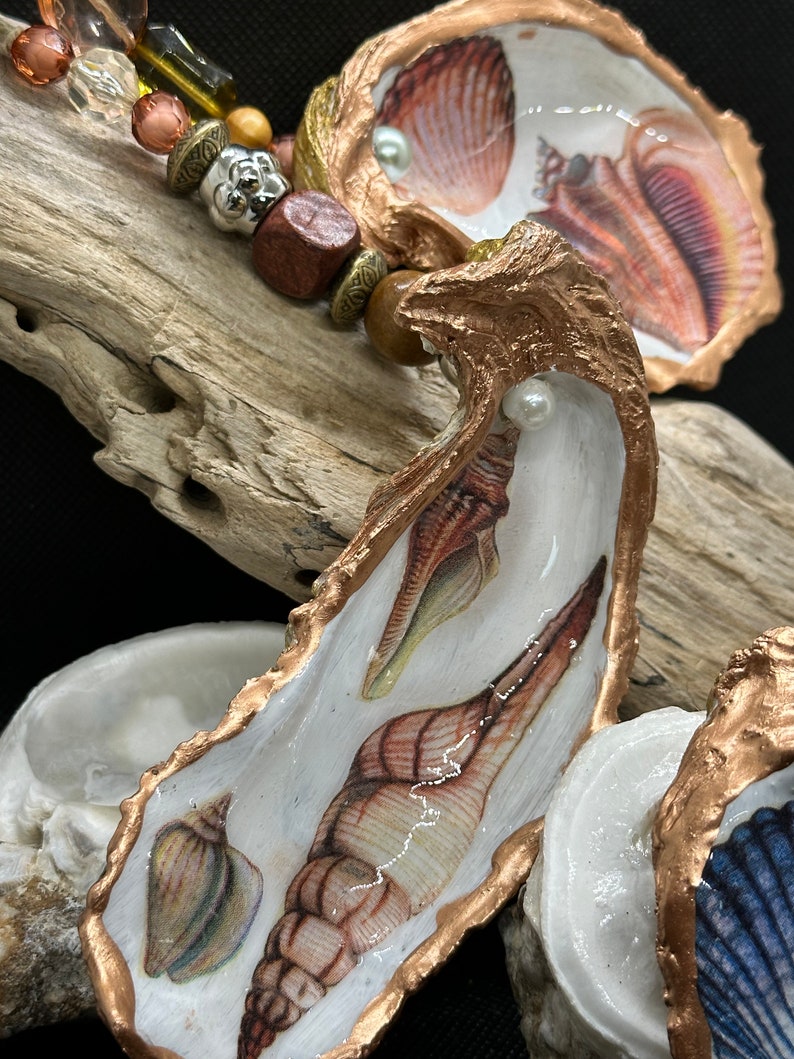 SHELL DECOUPAGED ORNAMENT - Etsy