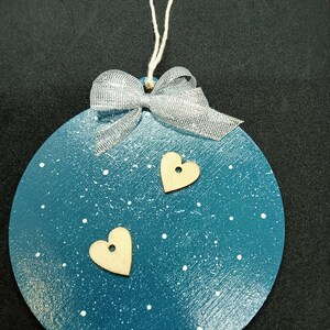 Set of Wooden Box and 3 Wooden Baubles, Round Box, Christmas Tree ...