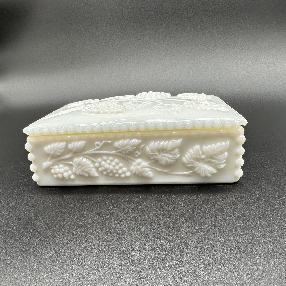 Vintage Westmoreland Beaded Grapevine Milk Glass Cigarette Box ...