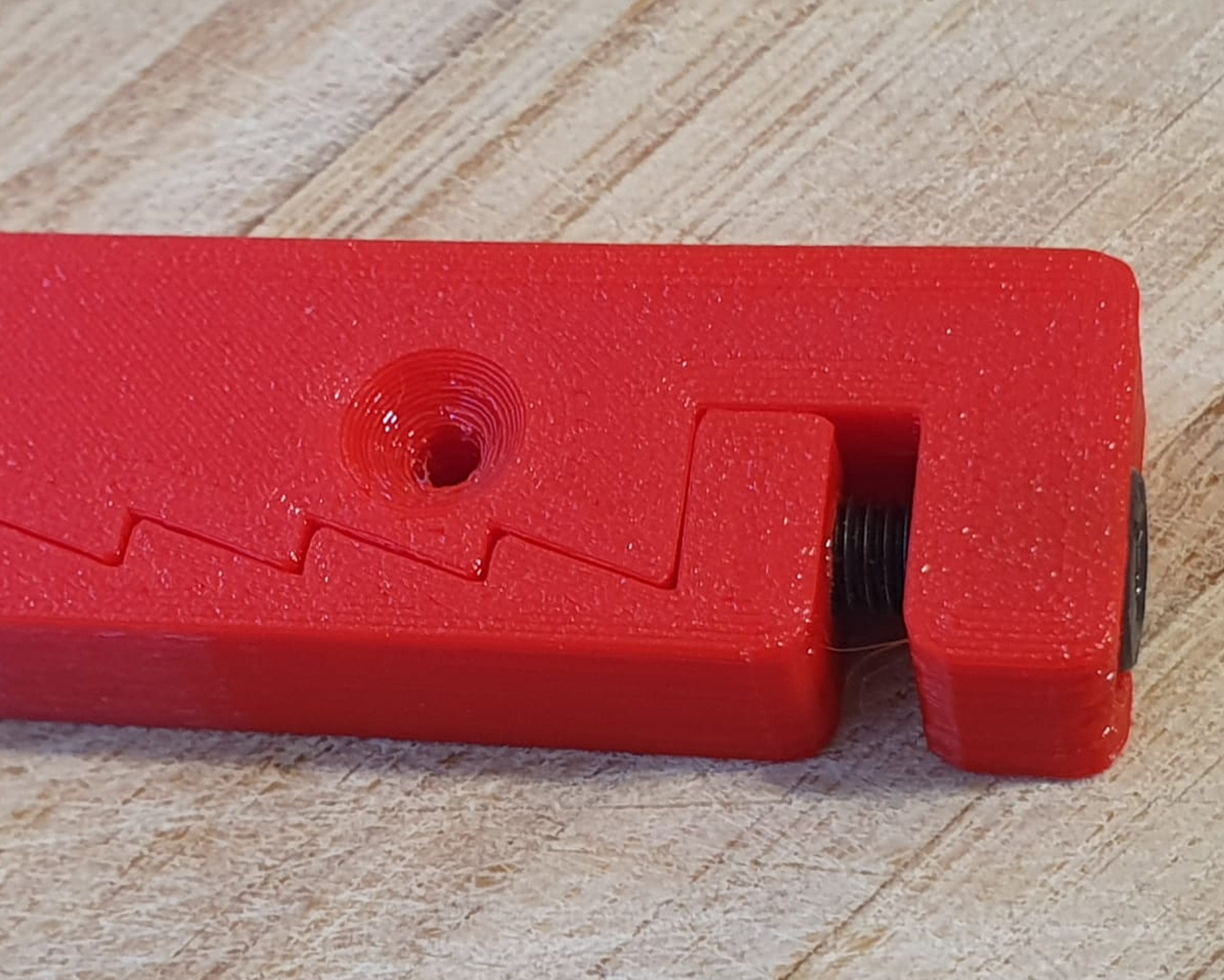 Adjustable Miter Bar / Runner 3d Printable in Place, Single-part ...