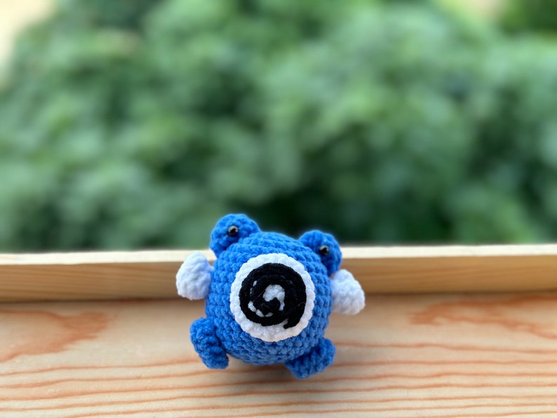 Handmade Crochet Pokemon Poliwag,poliwhirl,keychain ,crochet Eevee ...