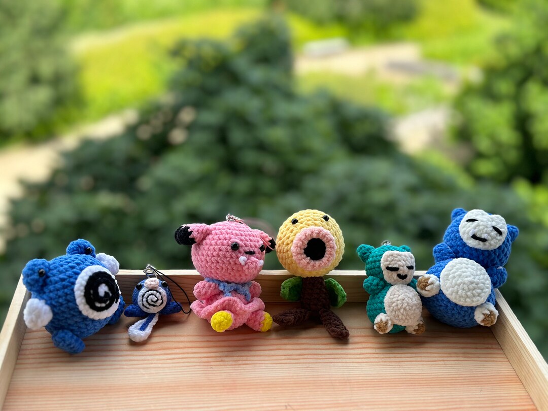 Handmade Crochet Pokemon Poliwag,poliwhirl,keychain ,crochet Eevee ...