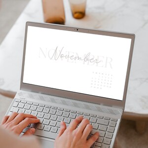 Minimalist Grey Desktop Organizer Wallpapers With Calendar (august 2024 ...