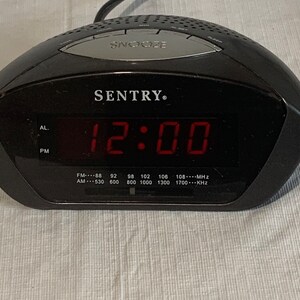 Vintage Sentry AM/FM Digital Radio Alarm Clock - Works Great! - Etsy