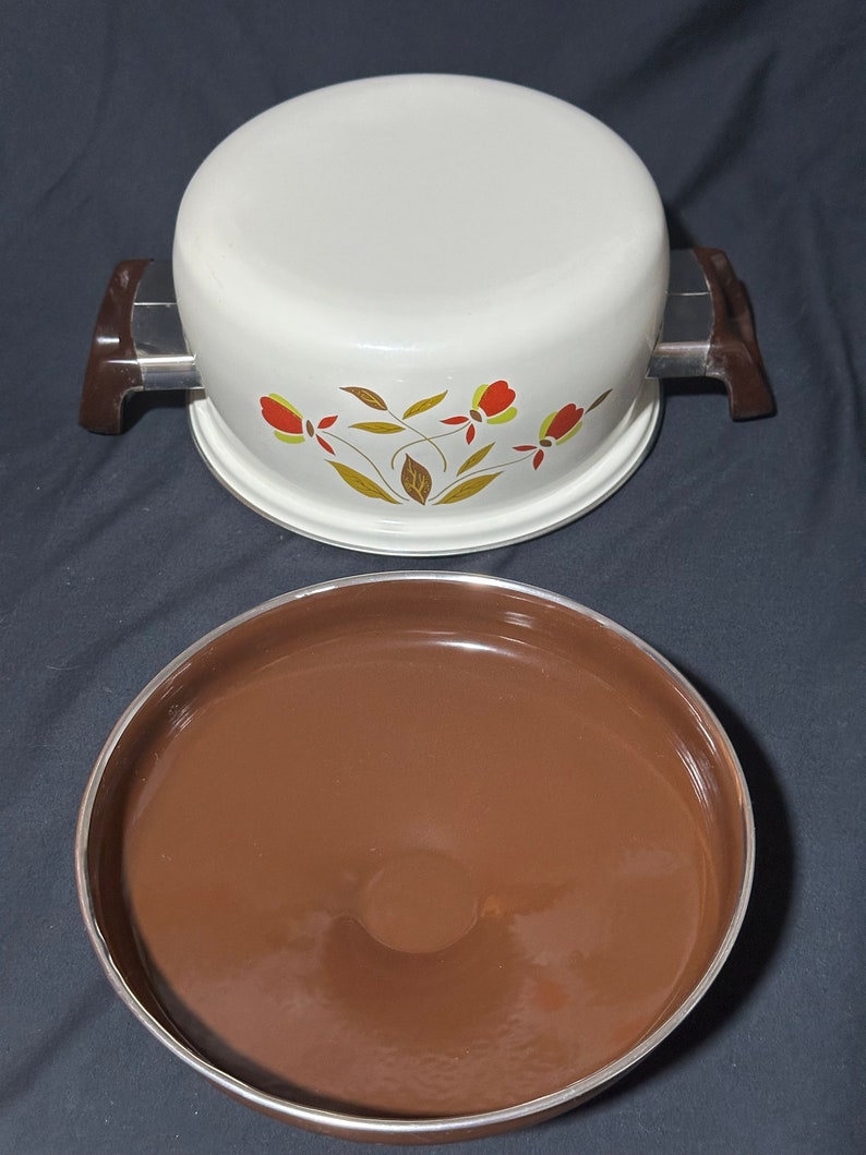 Autumn Leaf 1970s Porcelain Clad Metal Cookware Set: 4 Qt Stock Pot W ...