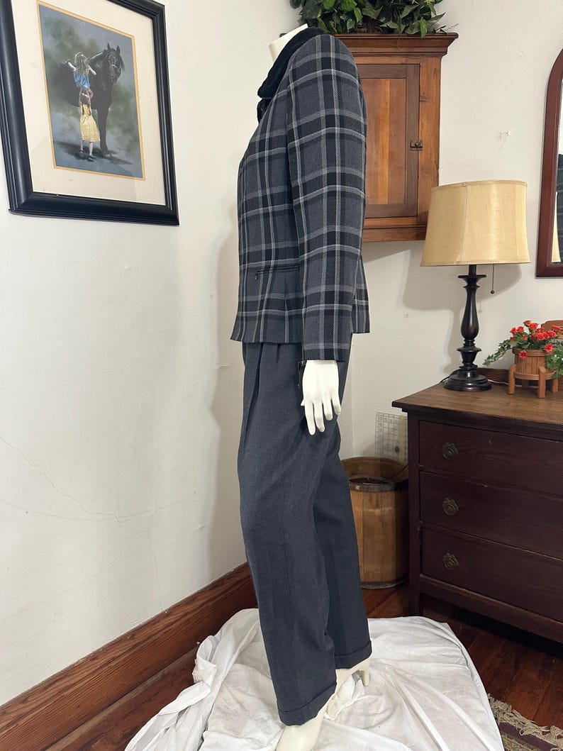 1980s Vintage Kasper ASL Wool Blend Pants Suit With Removeable Faux Fur ...