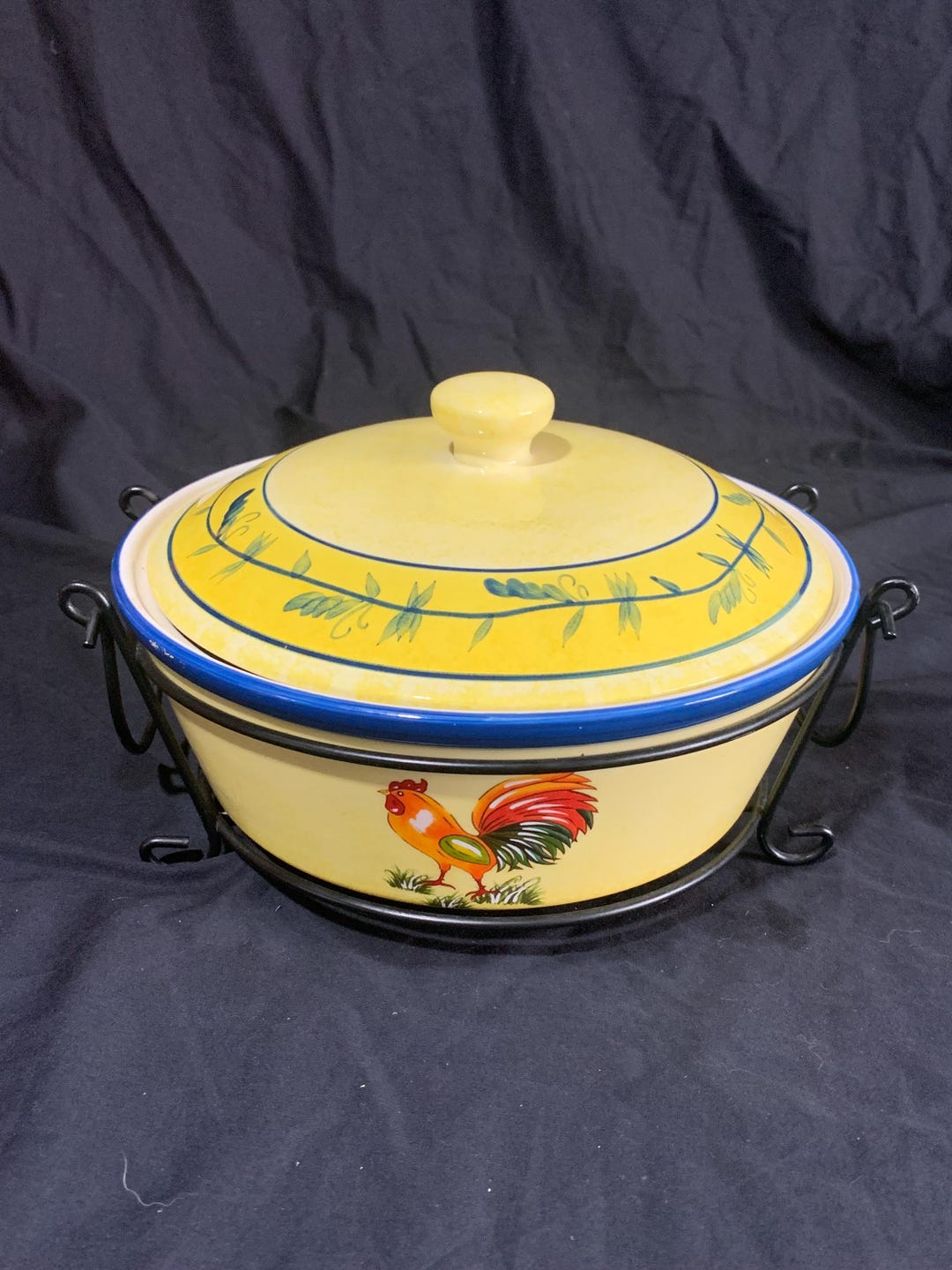 Vintage Temptations Ovenware Yellow Rooster 2qt Round Baking Casserole ...