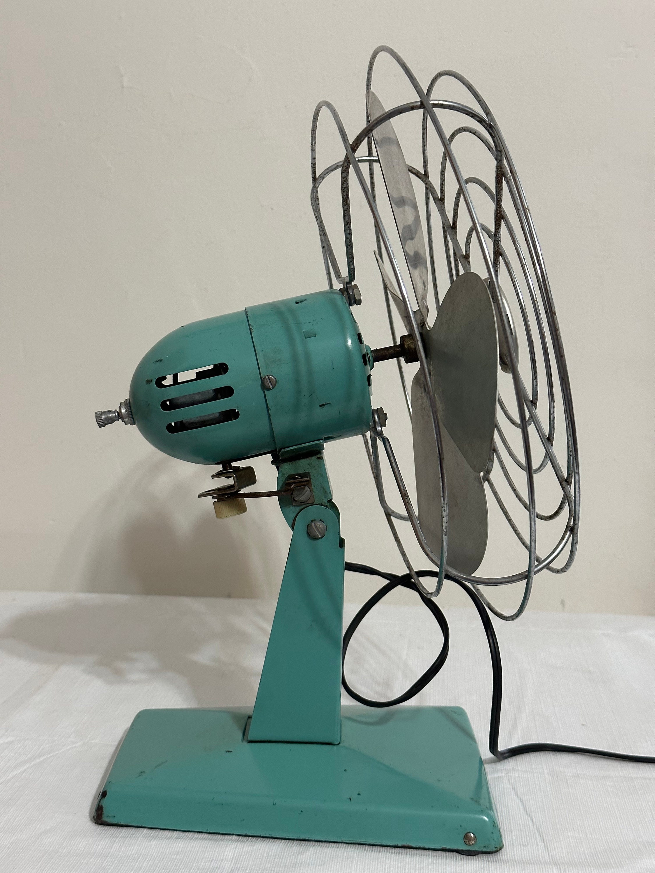 1960s Vintage Turquoise Eskimo Oscillating Desk Fan - Etsy