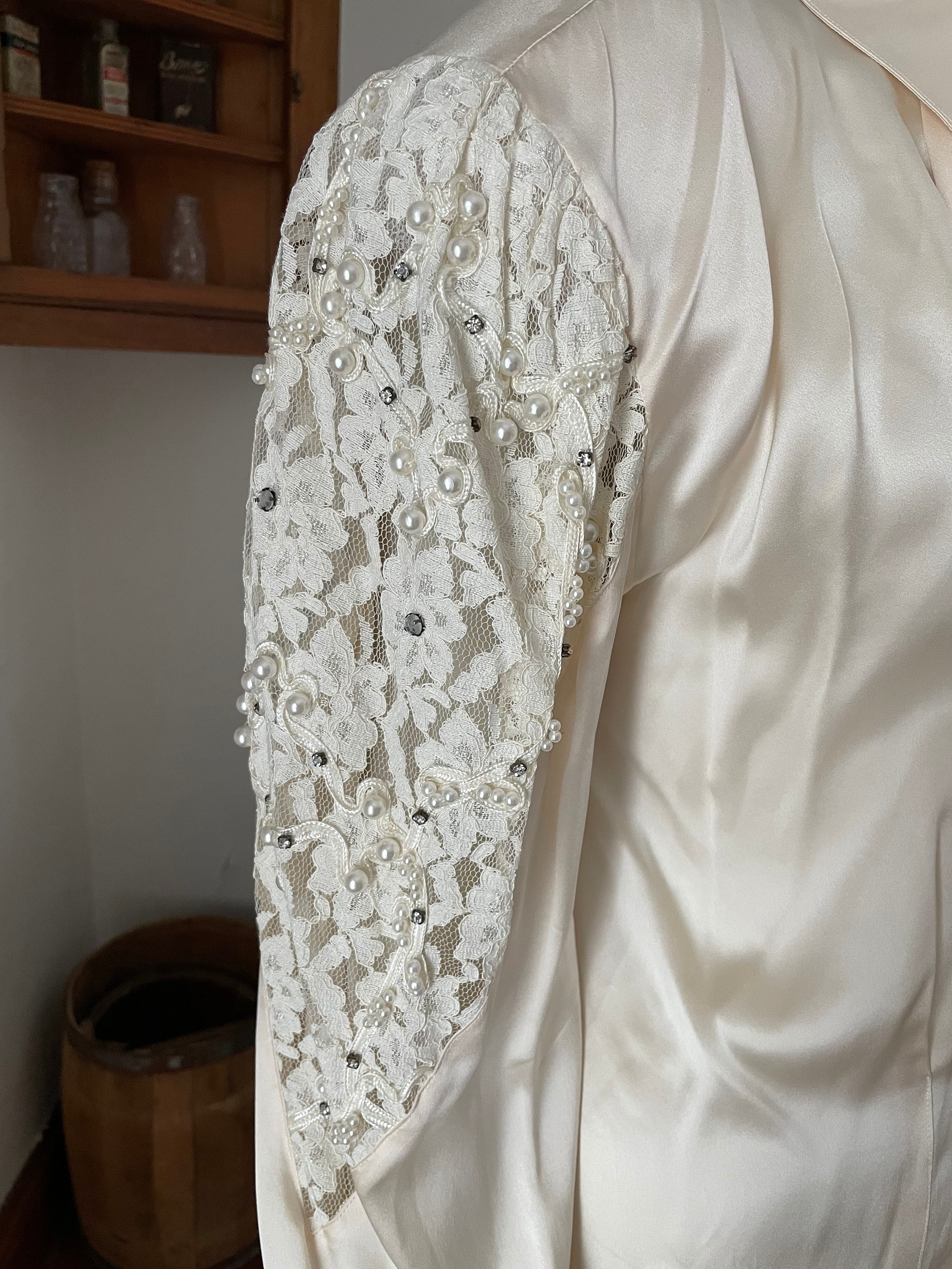 Vintage Lim Ying Ying 100% Silk Cream Blouse With Lace & Pearl Sleeves ...