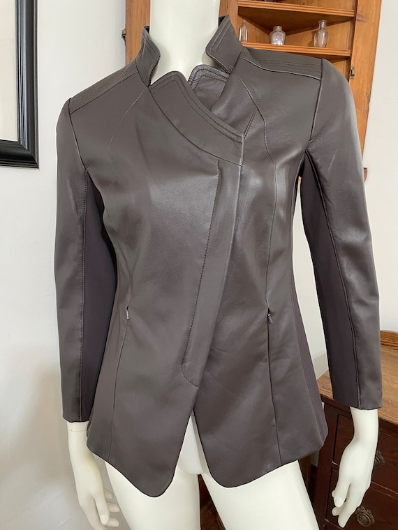 Doncaster Collection Brown Leather Jacket Size 2 - Gem