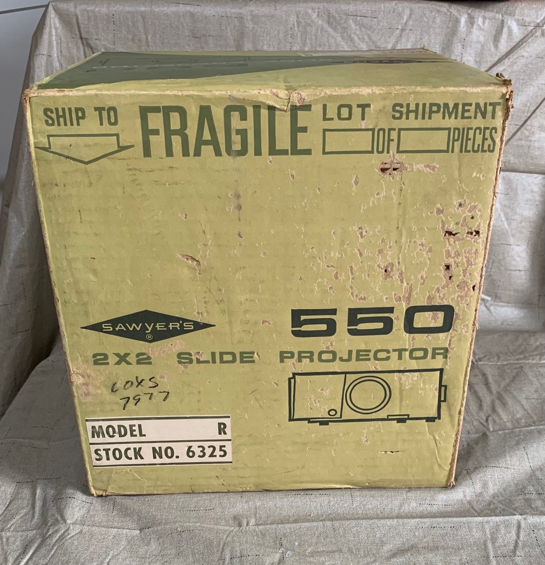 Vintage Sawyer Carousel Slide Projector in Original Box. Slide Carousel ...