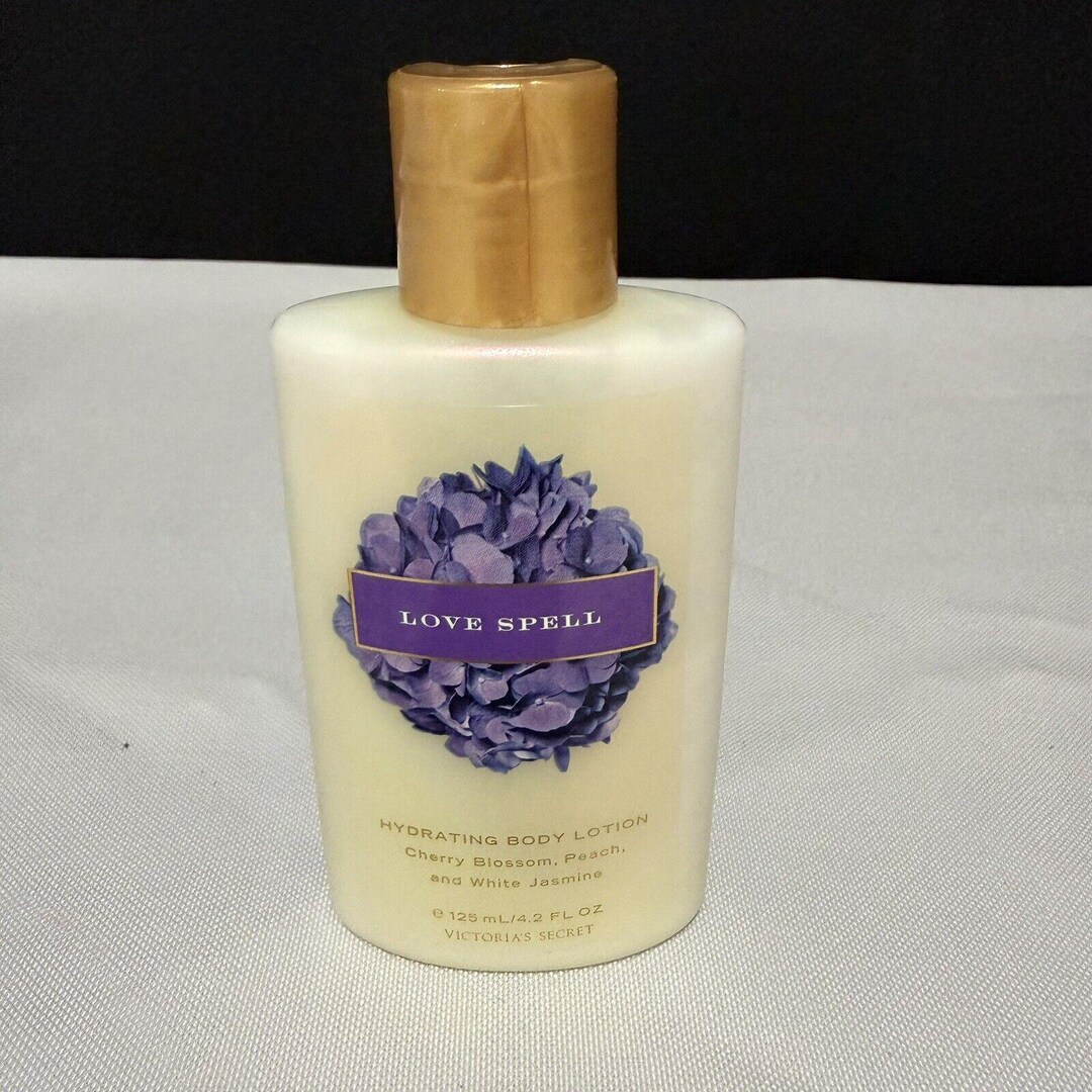 Victoria's Secret Love Spell Hydrating Body Lotion 125 Ml 4.2 Oz New RARE - Etsy