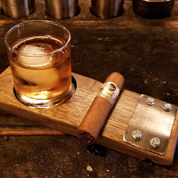 Whiskey Barrel Case Groomsmen - Etsy