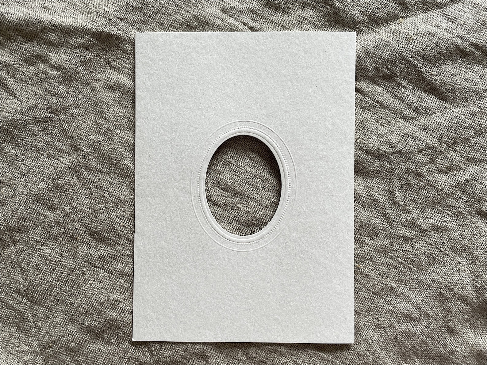 Ornate Oval Photo Mat | Antique Inspired Vignette Paper Frame Made With ...