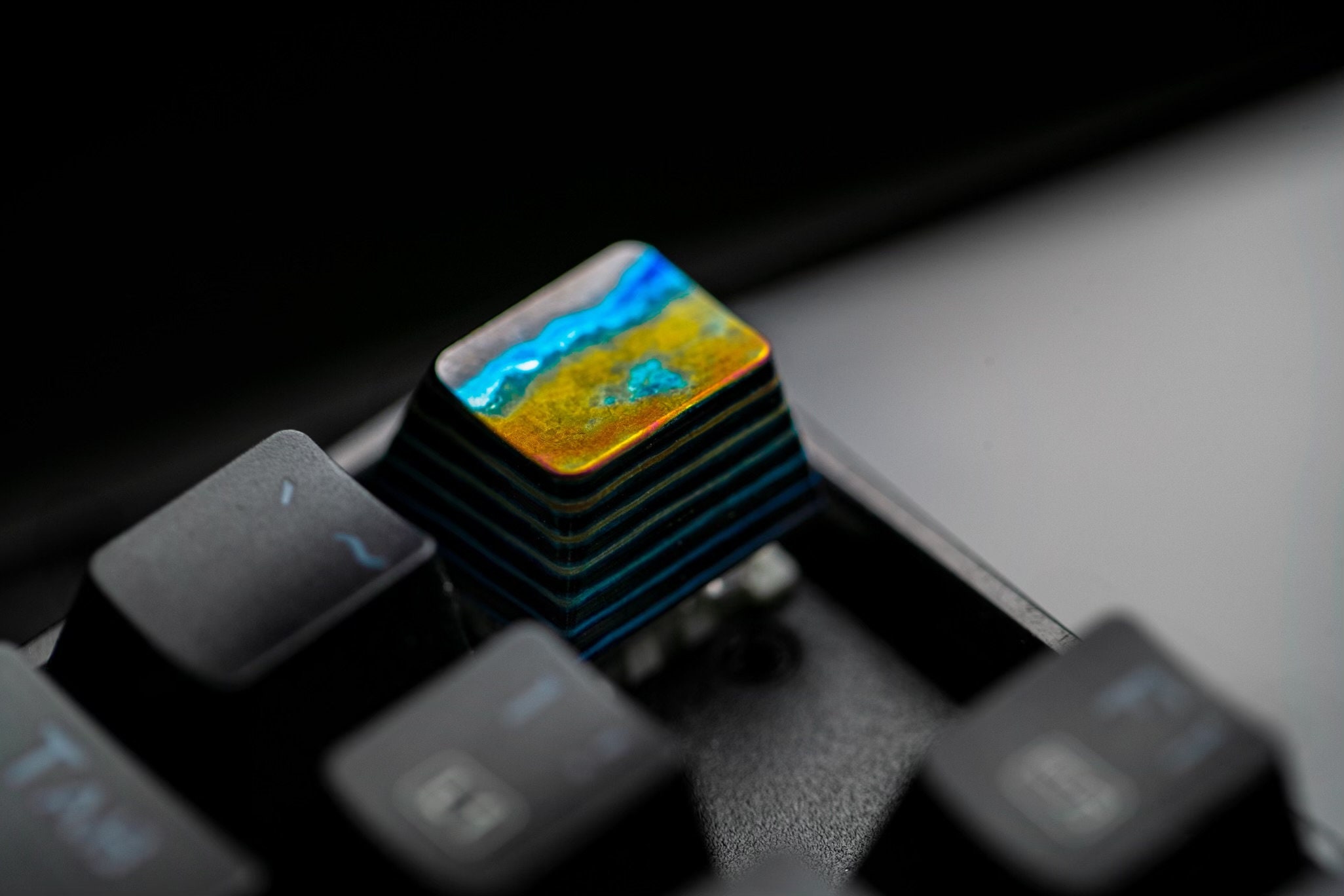 Timascus - Damascus - Moku-ti - Cherry/gmk Profile ESC Key. Custom ...