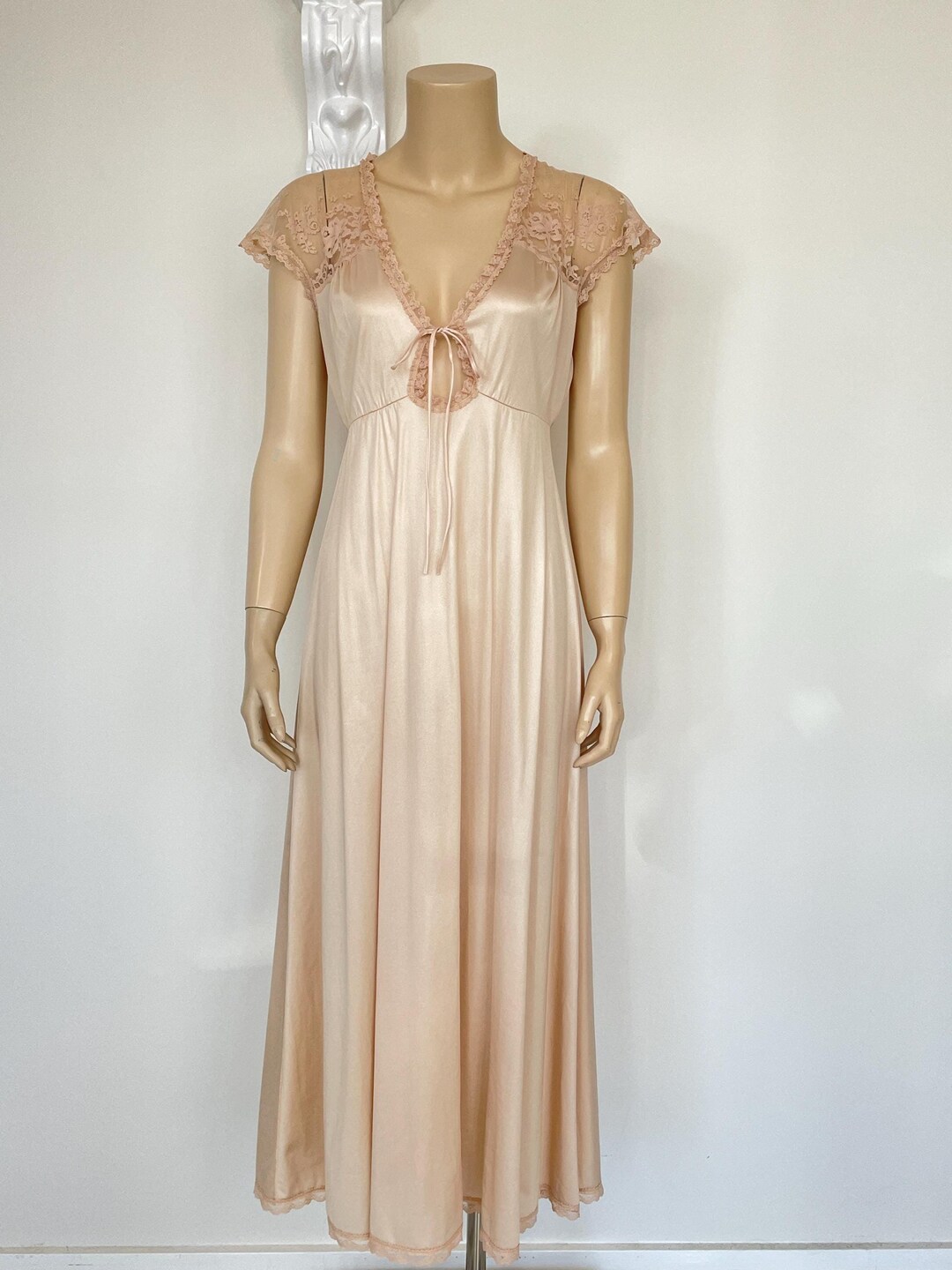 Vintage Lace Top Keyhole Nightgown - Etsy