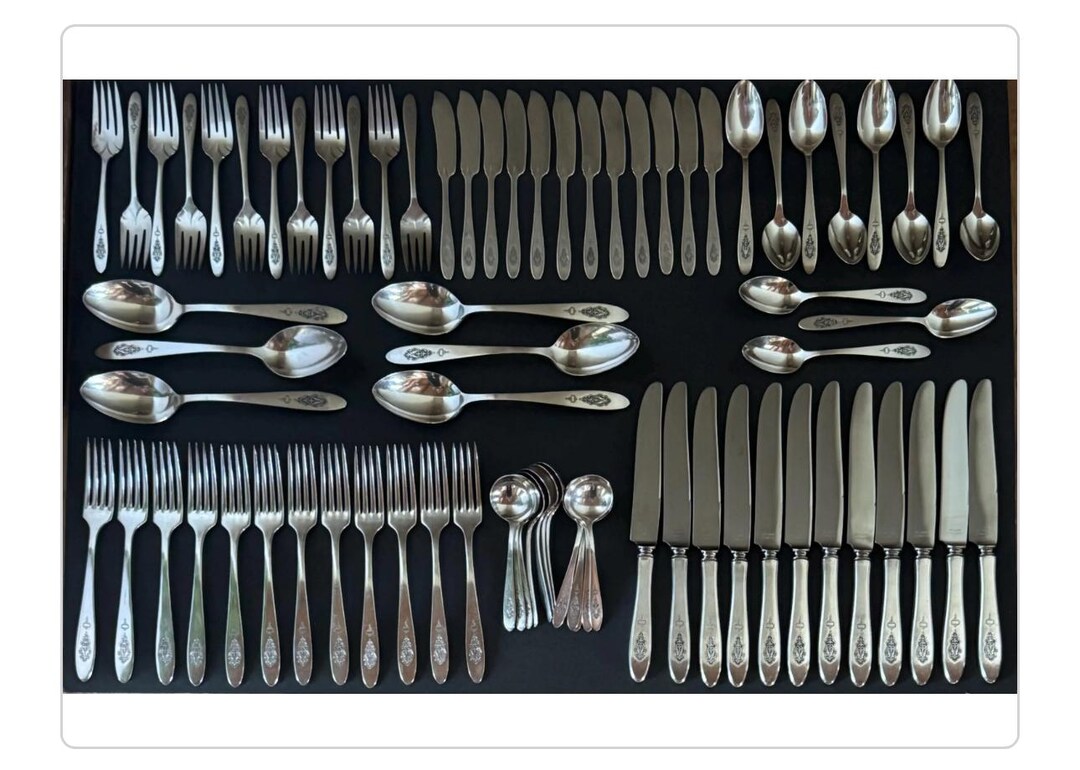 77 Piece Vintage Silverware Set Community Silver Plate Flatware 12 ...