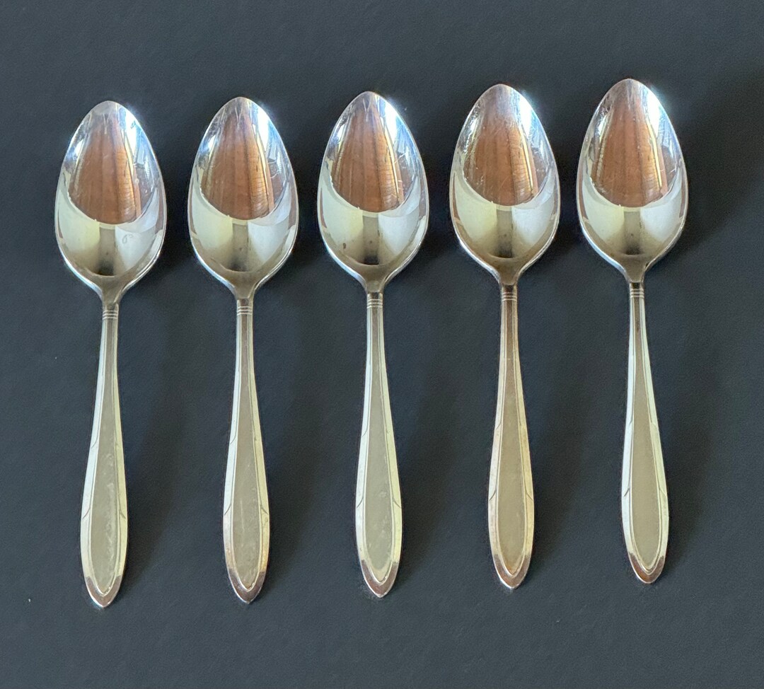 Set of 5 Spoons Oneida Nobility Silver Plate Flatware Silverware ...