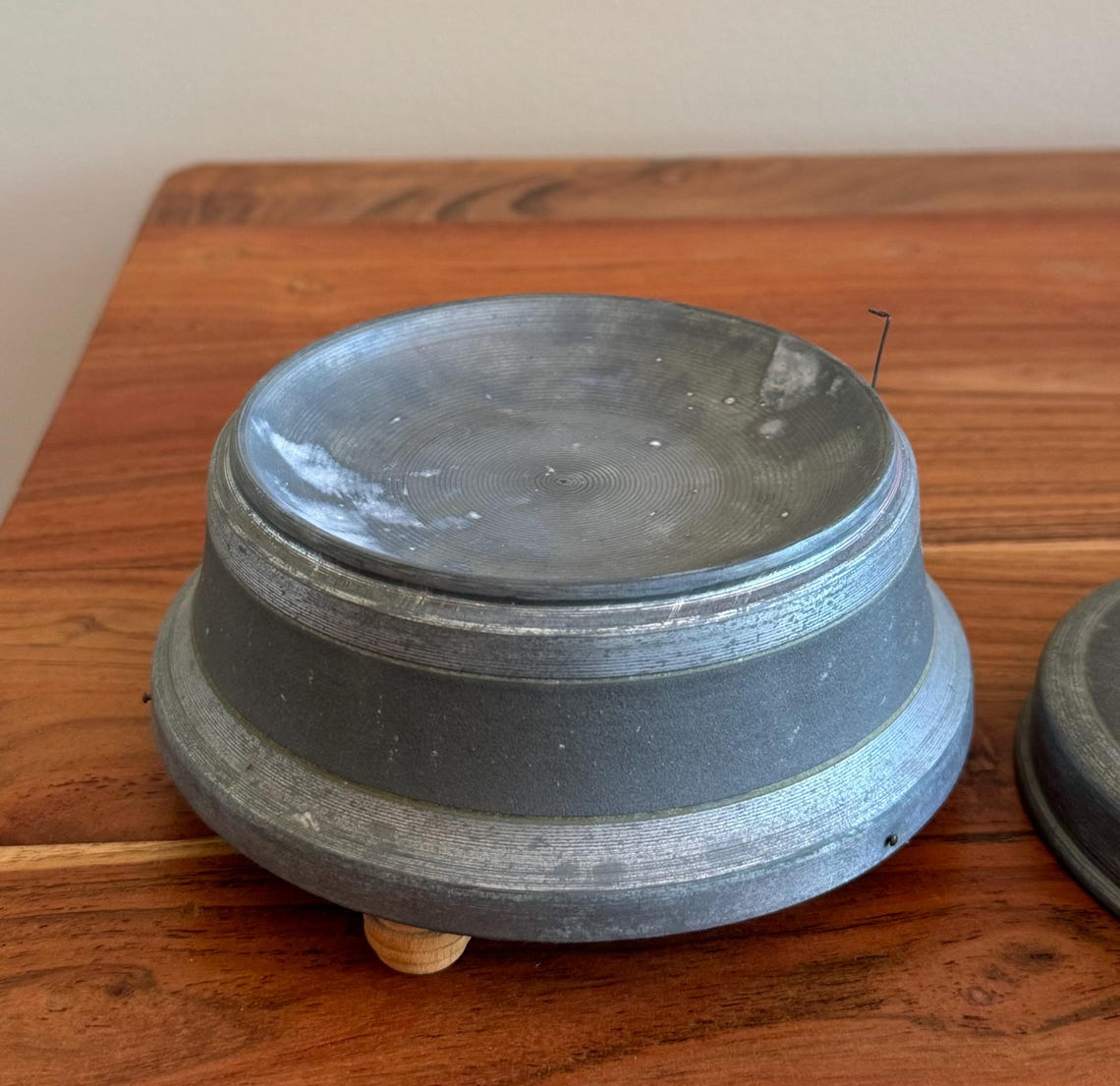 Vintage Metal Powder Box Music Box Trinket Dish Antique Jewelry Box ...