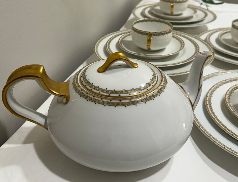 17-piece Antique Set Dinnerware 4 Place Settings and Teapot Haviland ...