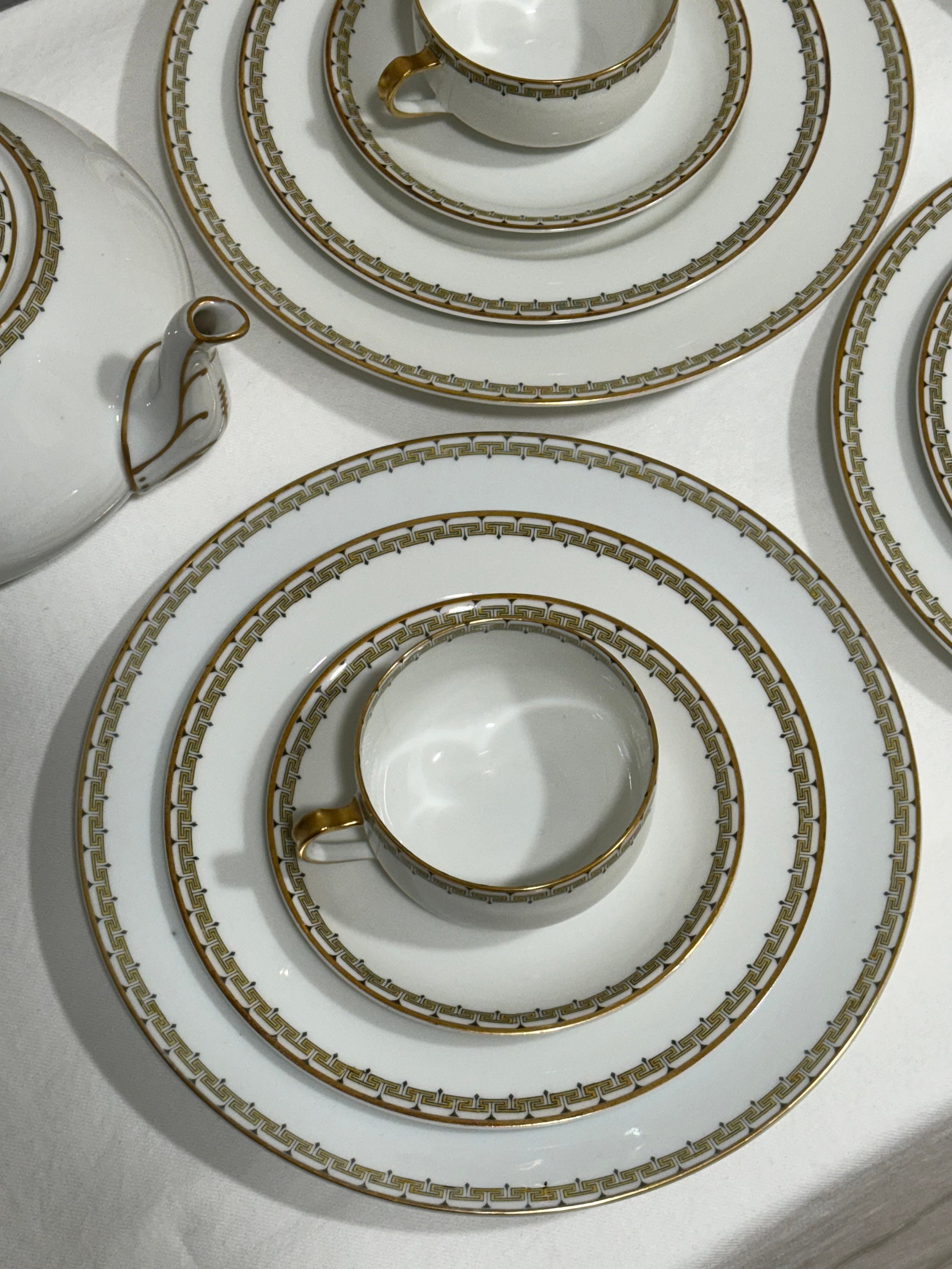 17-piece Antique Set Dinnerware 4 Place Settings and Teapot Haviland ...