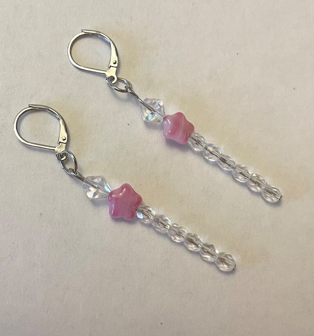 MAGIC WAND Dangle Lever Back Hooks 2.5" Long Beautiful Glass Bead Pink ...