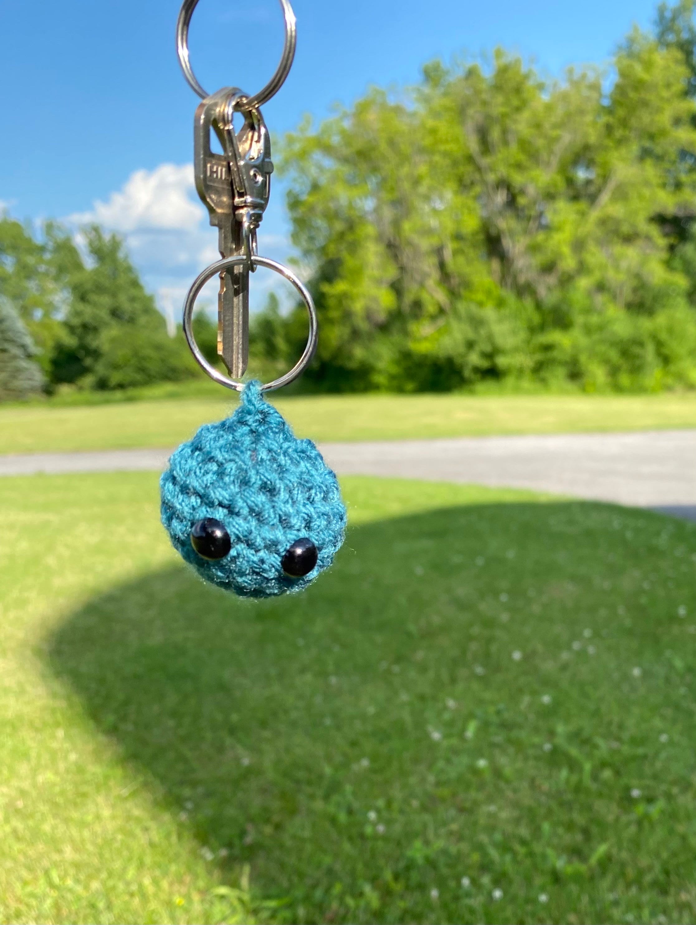 Stress Ball Keychain for Stress Relief Plushie Keychain Attachment for ...